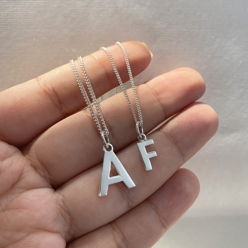 Pack de collares Iniciales – Sumaq Design